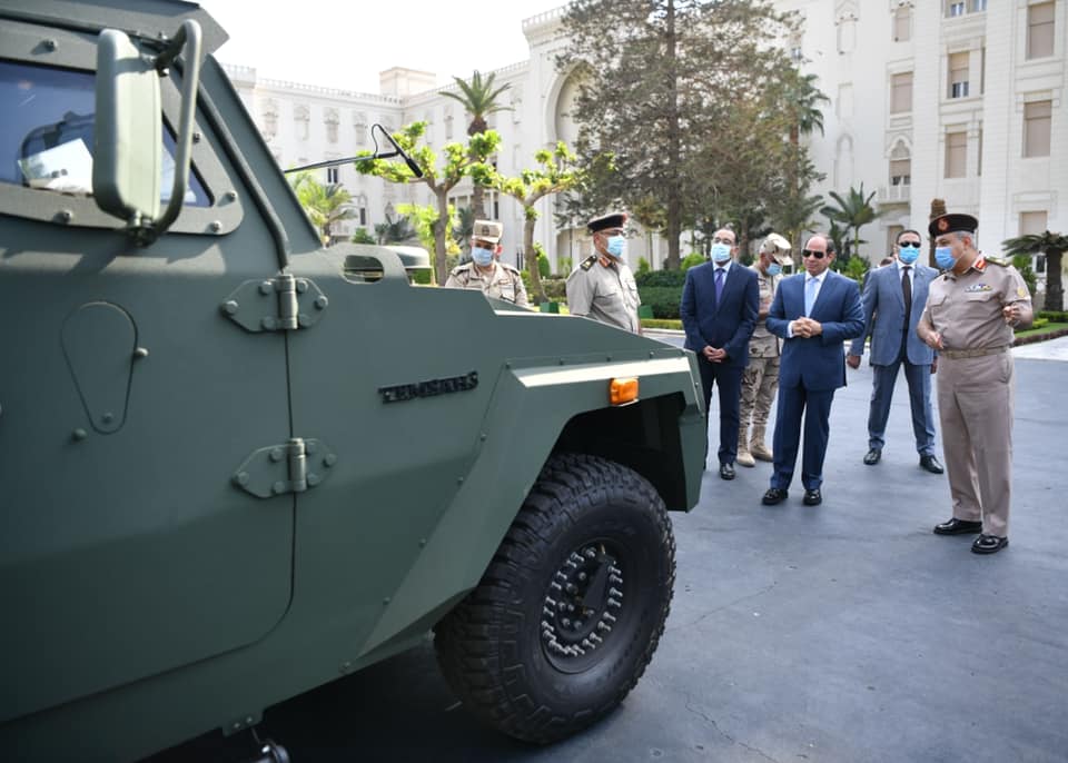 In photos: Sisi inspects armored vehicles developed in Egyptian army’s ...