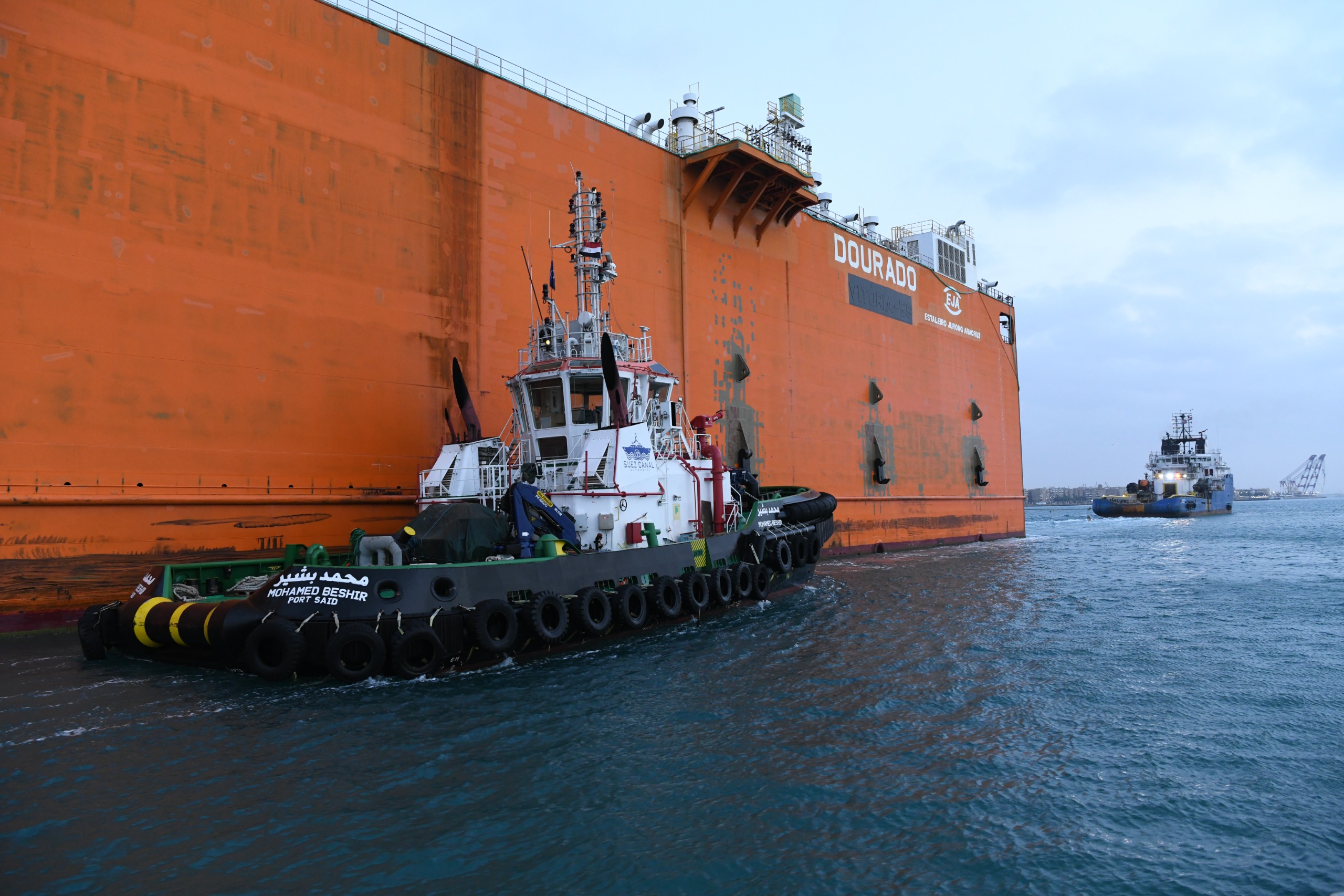 With width of 90 meters, floating dock ‘DOURADO’ successfully passes ...