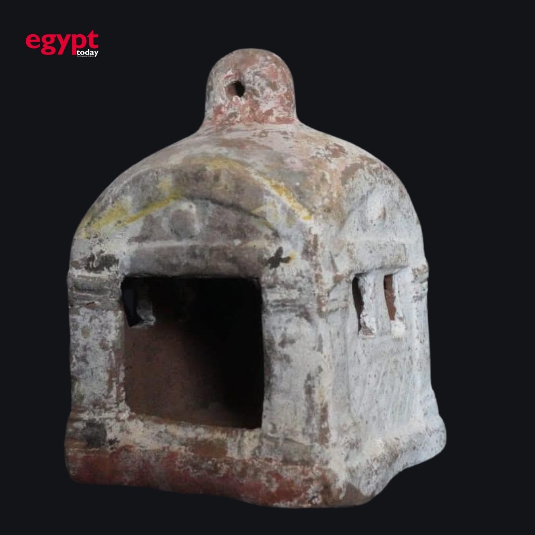 Egypt Uncovers Tombs from the 2nd, 3rd,18th Dynasties in Saqqara ...