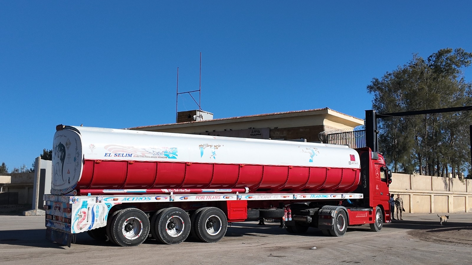 152nd humanitarian aid convoy enters Gaza Strip with 3,680 tons of aid ...
