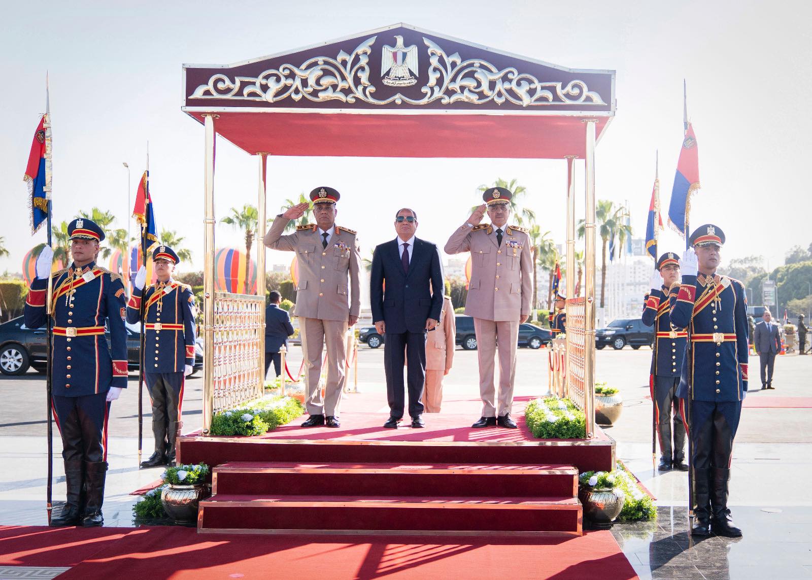 Photos: Sisi lays wreaths at Armed Forces memorial, Sadat tomb for ...