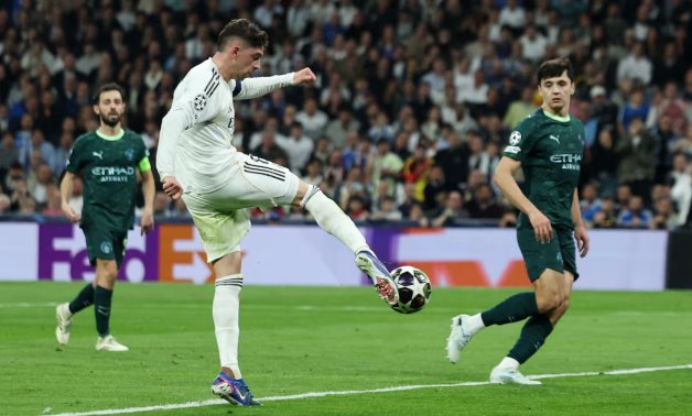 Valverde hat-trick puts Real Madrid in command against Manchester City ...